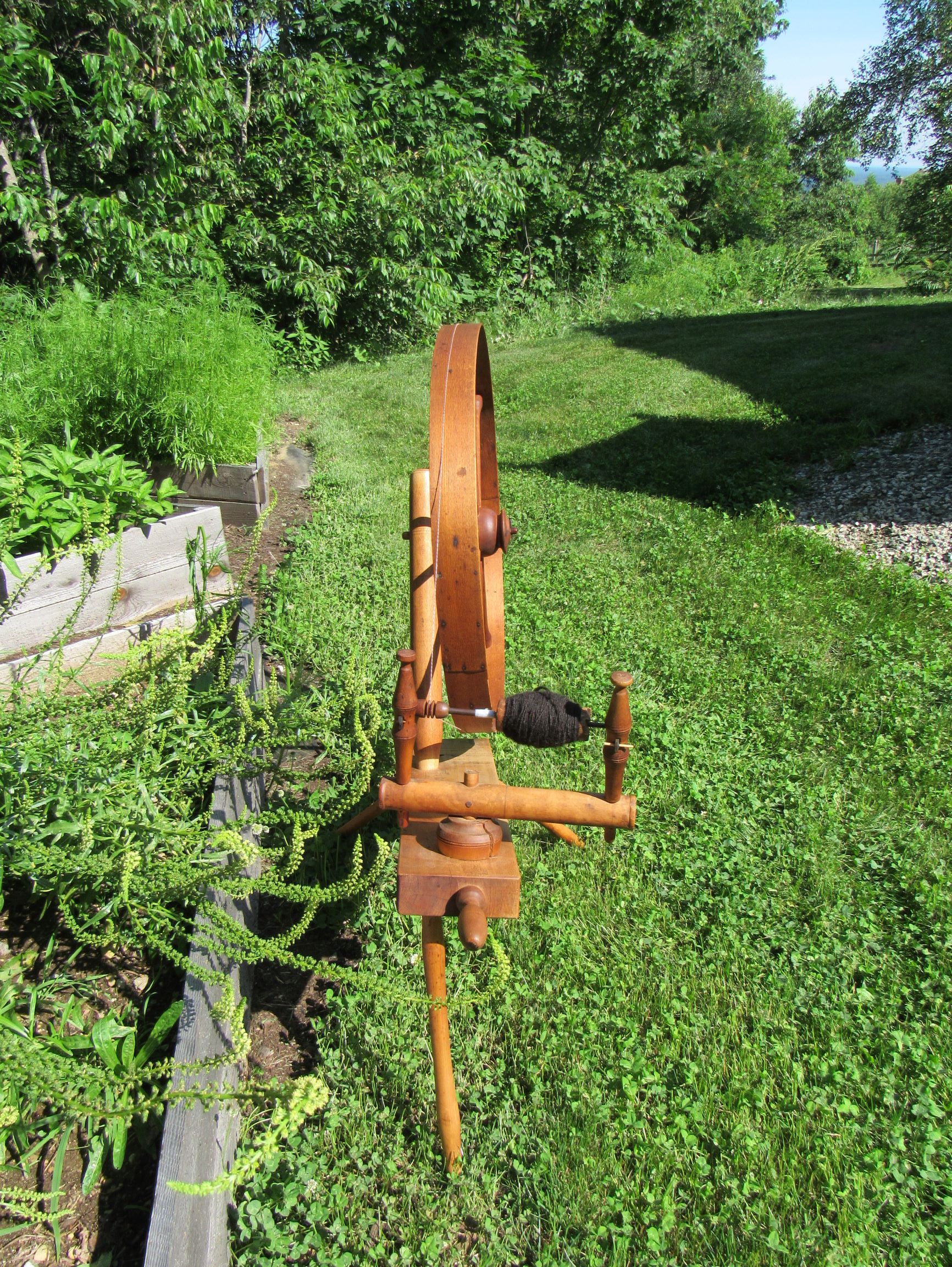 Polly and a Skarne – Exquisite Machinery