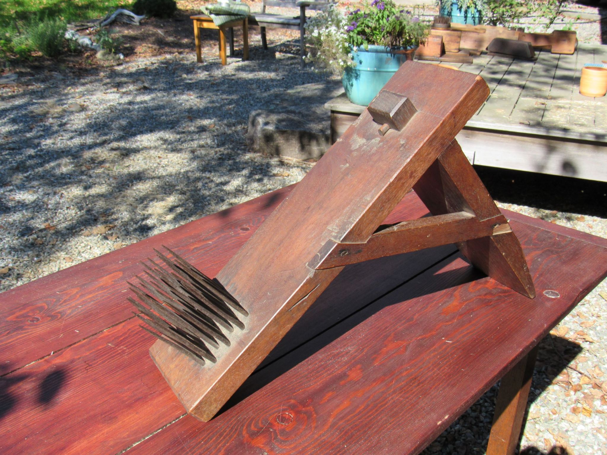 Flax Hackles – Exquisite Machinery